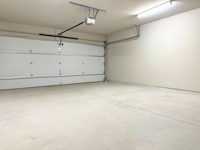 Cedar Plaza Apartments & Townhomes 3 Bedroom Apartment for Rent at N142W6196 Concord St, Cedarburg, WI 53012