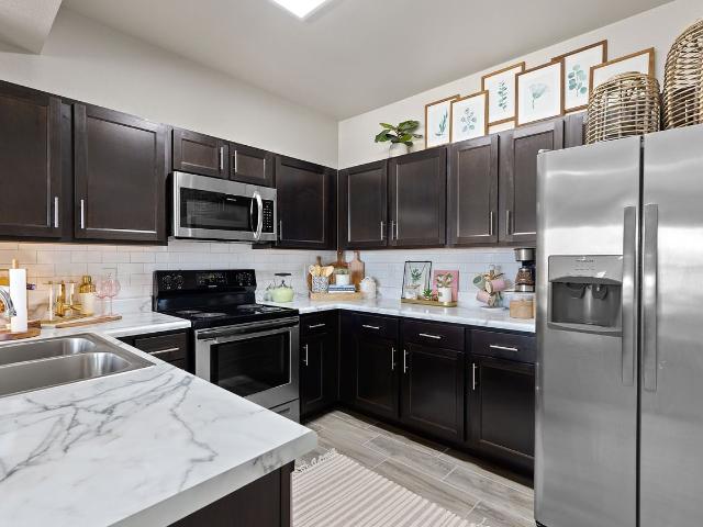 Cedar Ridge Apartments 2 Bedroom Apartment for Rent at 11100 E 96th St S, Tulsa, OK 74133