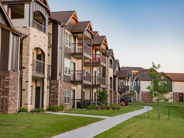 Cedar Ridge Apartments 2 Bedroom Apartment for Rent at 11100 E 96th St S, Tulsa, OK 74133