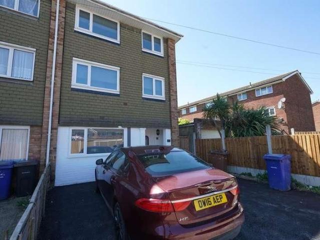 Cedar Road, Grays, RM16