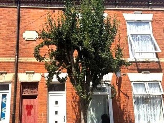 Cedar Road, Leicester LE2, 1 bed flat to rent, £650 pcm | PrimeLocation