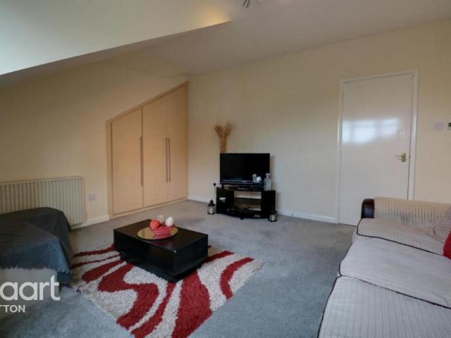 Cedar Road, Sutton 2 bed apartment to rent £1,795 pcm £414 pw