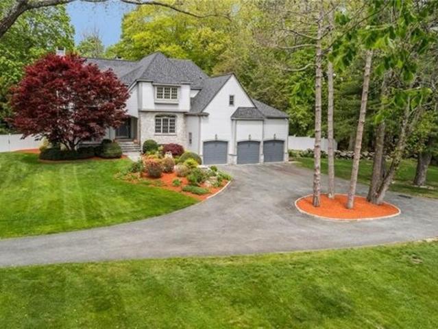 Cedar Rock Mdw, East Greenwich, Home For Sale
