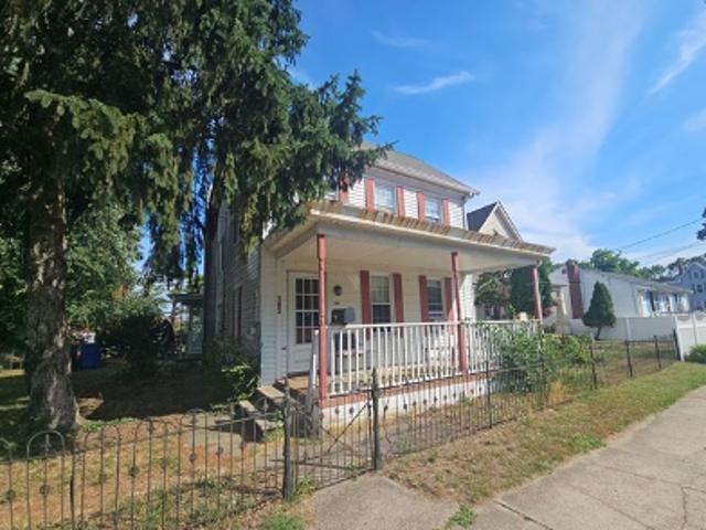 Cedar St