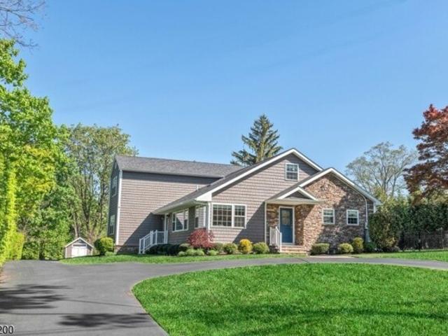 Cedar St, Bernards Twp, Home For Sale