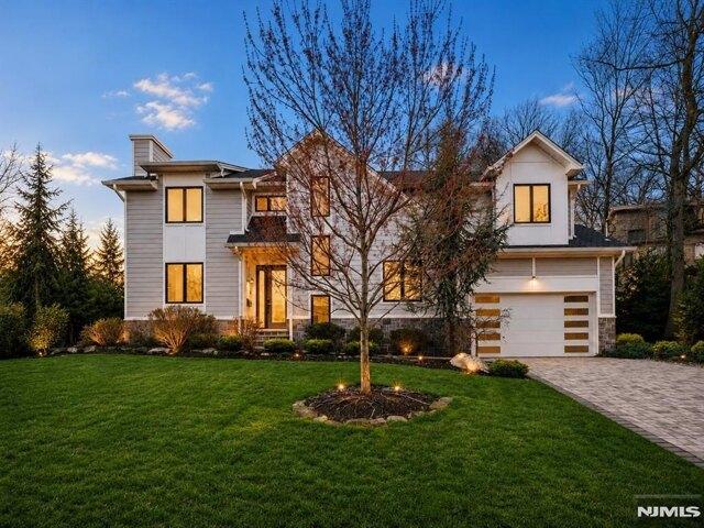 Cedar St, Cresskill, Home For Sale