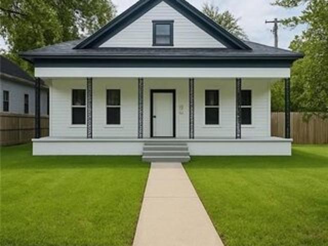 Cedar St, Hearne, Home For Sale