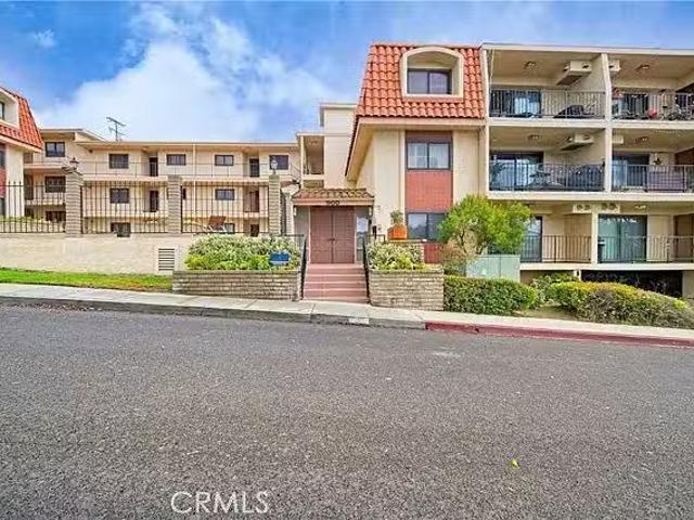 Cedar Street #106, El Segundo, CA 90245