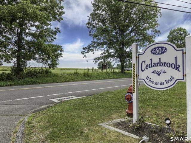 Cedarbrook Townhouse Unit,brookfield, Home For Sale