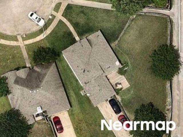 Cedarcrest Dr
