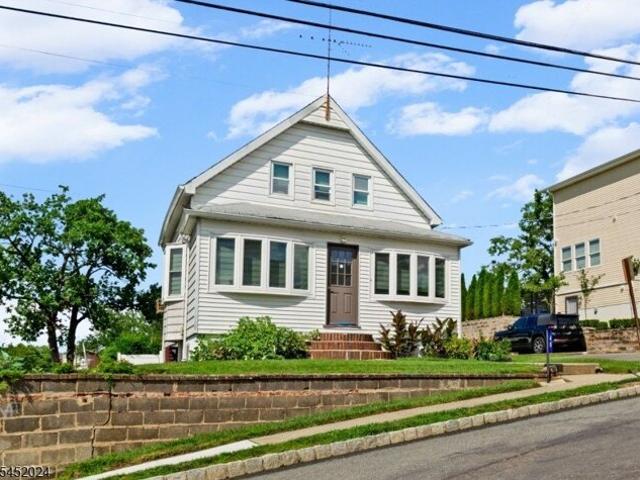 Cedarhurst Ave, Woodland Park, Home For Sale
