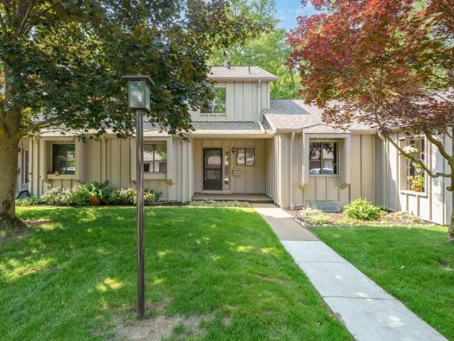 Cedaridge Rd, Kalamazoo, Condo For Sale