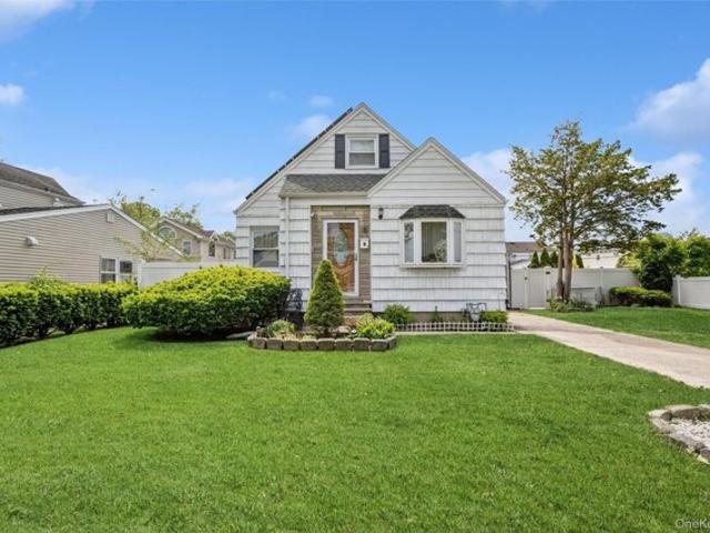Cedarlawn Blvd, Valley Stream, Home For Sale