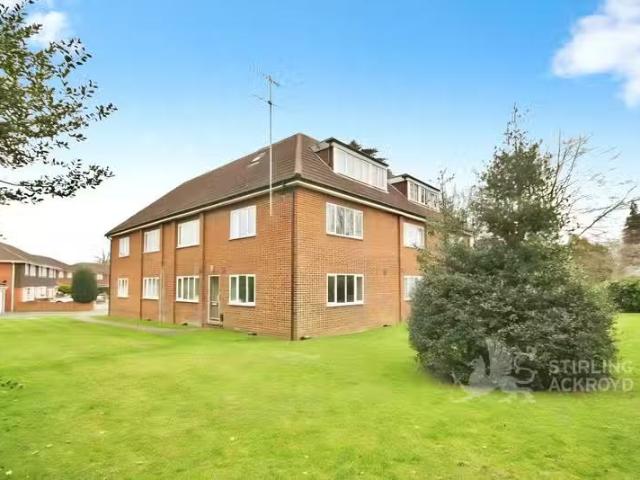 Cedars Court, The Cedars, Surrey, GU1 1YZ