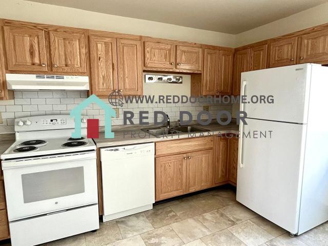 Cedars Apts E 2 Bedroom Apartment for Rent at 2315 15th Ave S, Great Falls, MT 59405