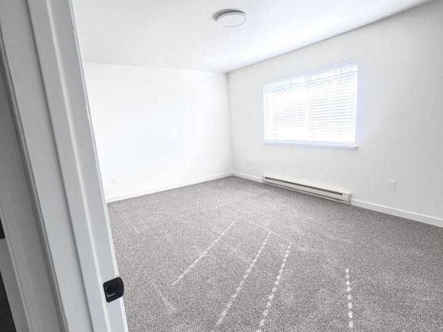 Cedars in Sweethome * Walk in Closets, on site laundry in a lovely Community 2 Bedroom Apartment for Rent at 1310 1310 & 1320 45th Avenue, Sweet Home, OR 97386