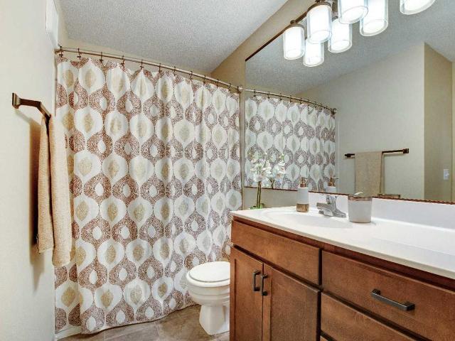 Cedars Lakeside Studio Apartment for Rent at 2800 Rustic Pl, Roseville, MN 55117 Roseville