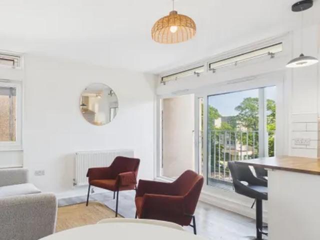 Cedars Road, London, SW4 0PW, United Kingdom | 4 bed house for rent #167781382 | Rentberry