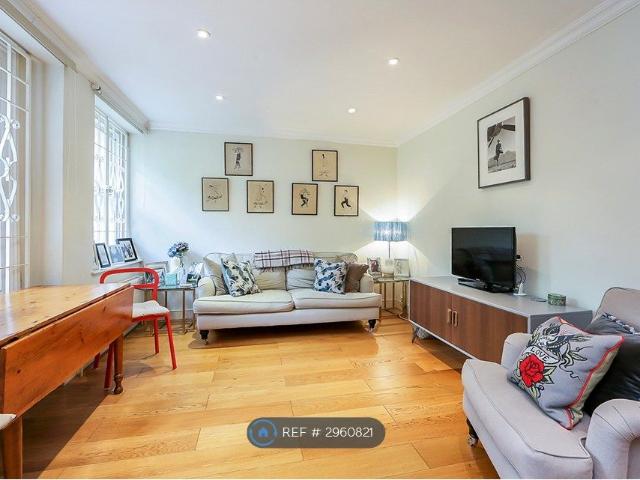 Cedars Road, London SW4, 2 bed flat to rent, £2,500 pcm | PrimeLocation