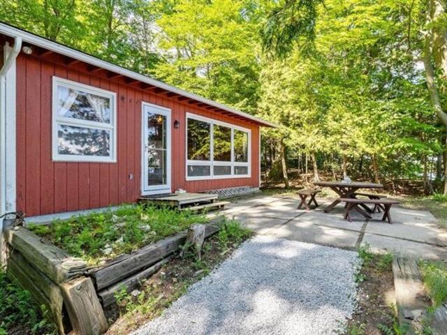 Cedarvale Ests, Alburgh, Home For Sale