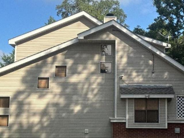Cedarwood Dr