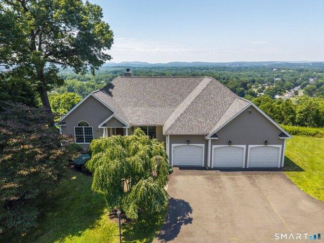 Cedarwood Ln, Newington, Home For Sale