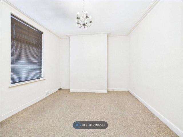 Cedric St, Salford M5, 4 bed terraced house to rent, £550 pcm | PrimeLocation