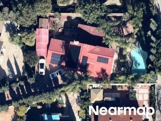 Cedros Ave