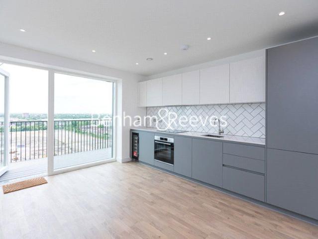 Cedrus Avenue, Southall UB1, 1 bed flat to rent, £1,500 pcm | PrimeLocation
