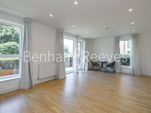 Cedrus Avenue, Southall UB1, 2 bed flat to rent, £2,100 pcm | PrimeLocation
