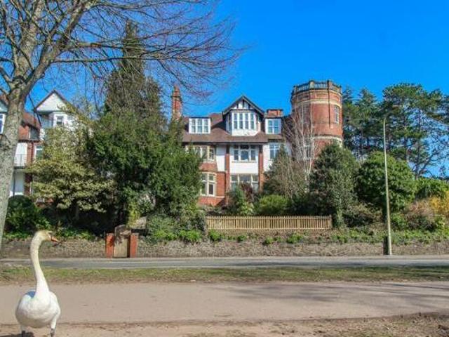 Cefyn Coed Road, Roath Park, 2 Bedroom Flat