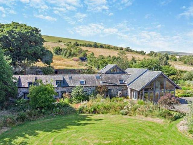 Cefn Coch, Llanrhaeadr Ym Mochnant, 6 Bedroom Detached