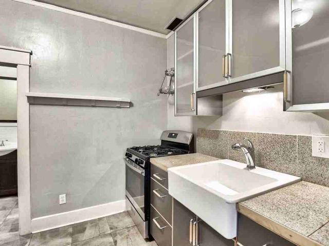 Celtic Arms Studios Studio Apartment for Rent at 2408 2nd Ave, San Diego, CA 92101 Park West