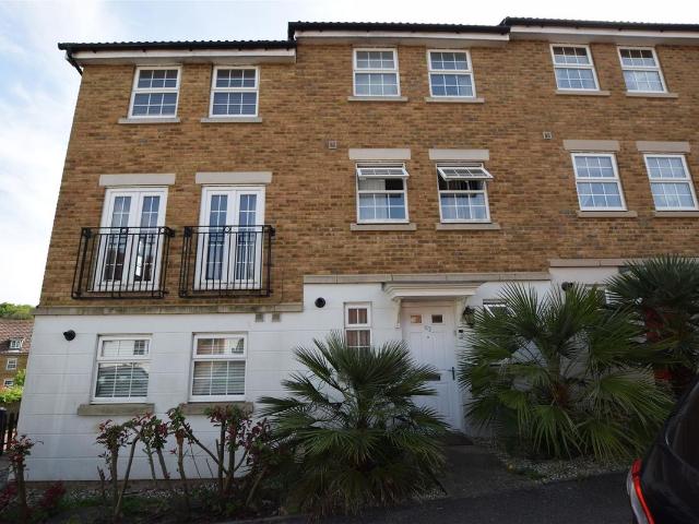 Celandine Drive, St Leonards On Sea TN38, 4 bed terraced house to rent, £1,700 pcm | PrimeLocation
