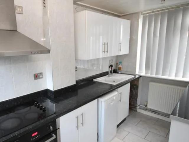 Celbury Way, Sandwell, B43 5JP, United Kingdom | 3 bed duplex for rent #138147327 | Rentberry