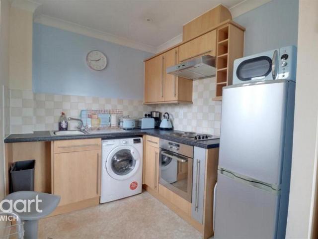 Celestion Drive, Ipswich 2 bed apartment to rent £1,000 pcm £231 pw