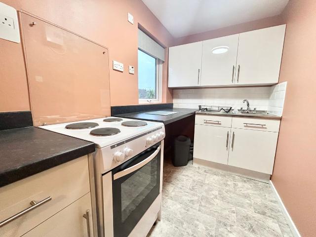Celia Close, Waterlooville PO7, Studio to rent, £775 pcm | PrimeLocation