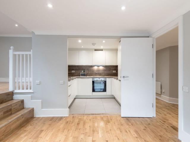 Cephas Street, London E1, 2 bed flat to rent, £2,450 pcm | PrimeLocation