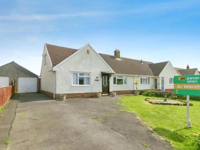 Ceri Avenue, Rhoose, 4 Bedroom Semi detached
