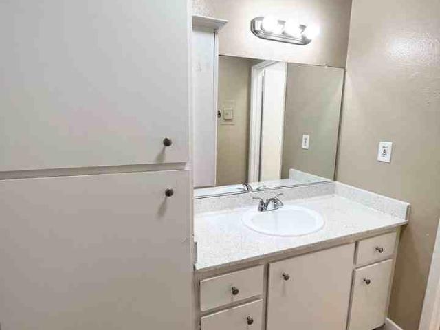 Cerise Fountain Villa 1 Bedroom Apartment for Rent at 14031 Cerise Ave, Hawthorne, CA 90250 East Hawthorne