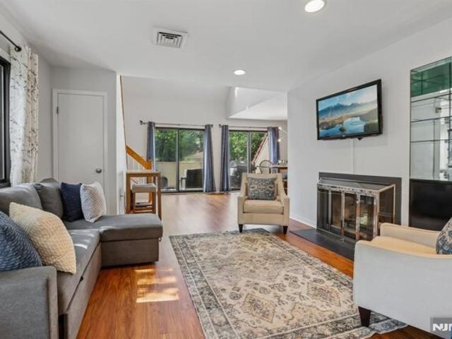Cerone Ct, West Orange, Home For Sale