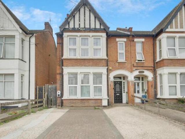 Ceylon Road, Westcliff on sea, 2 Bedroom Apartment