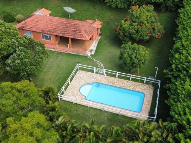 CH 338 Chácara com 1 dormitório à venda, 5000 m² por R$ 630.000 Capim Fino