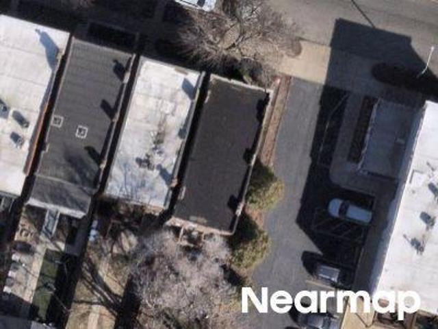 Chouteau Ave