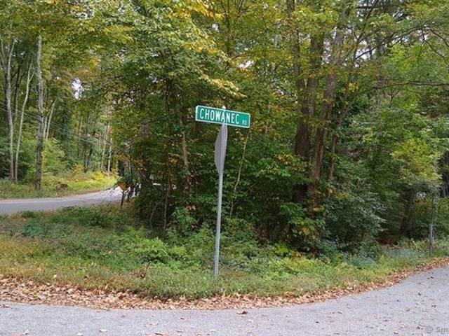 Chowanec Rd, Columbia, CT 06237