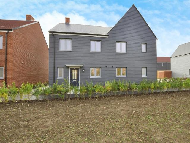 Choat Place, Beaulieu Park 3 bed semi detached house to rent £2,100 pcm £485 pw