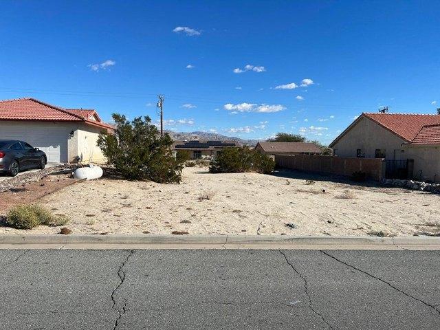 Cholla Dr, Desert Hot Springs, CA 92240