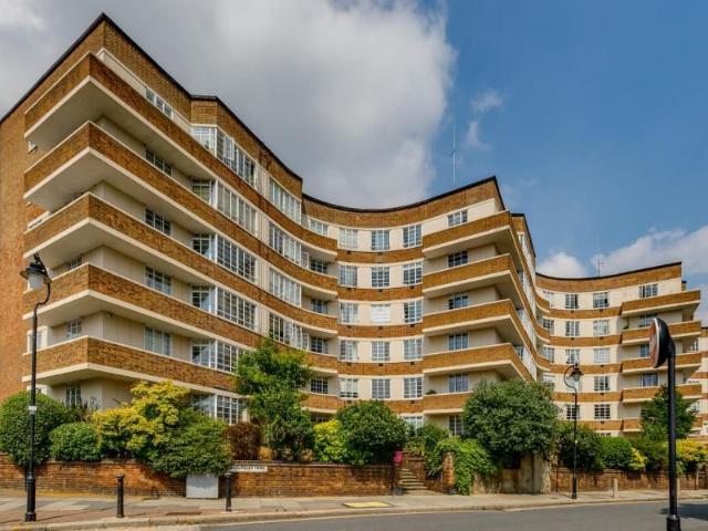 Cholmeley Park, Highgate Village N6, 3 bed flat to rent, £4,000 pcm | PrimeLocation