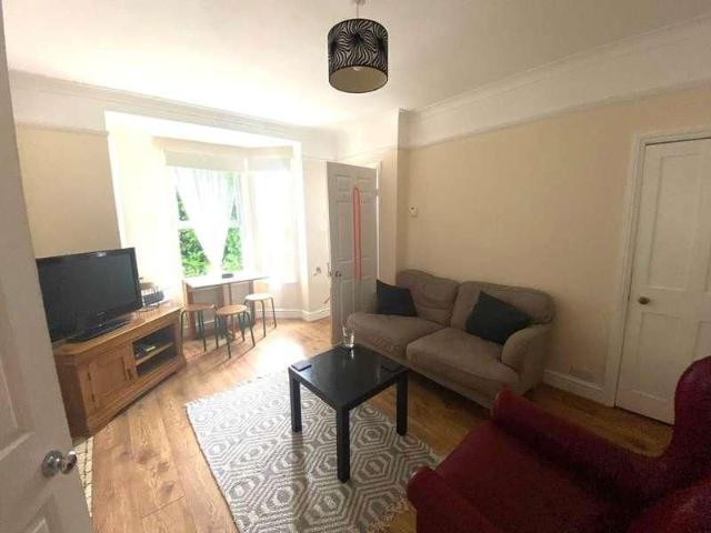 Cholmeley Road, Reading, RG1