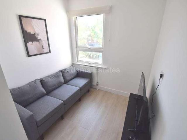 Cholmeley Road, Reading, RG1